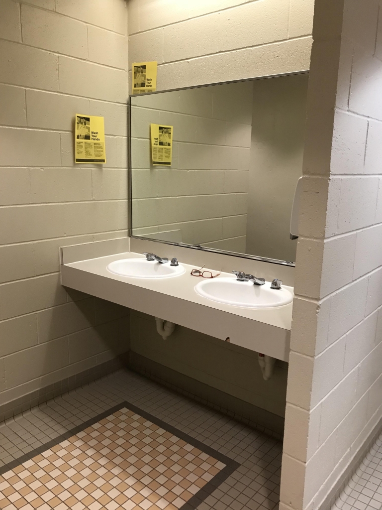 Restroom Review – Van Meter Basement – The Quindecim